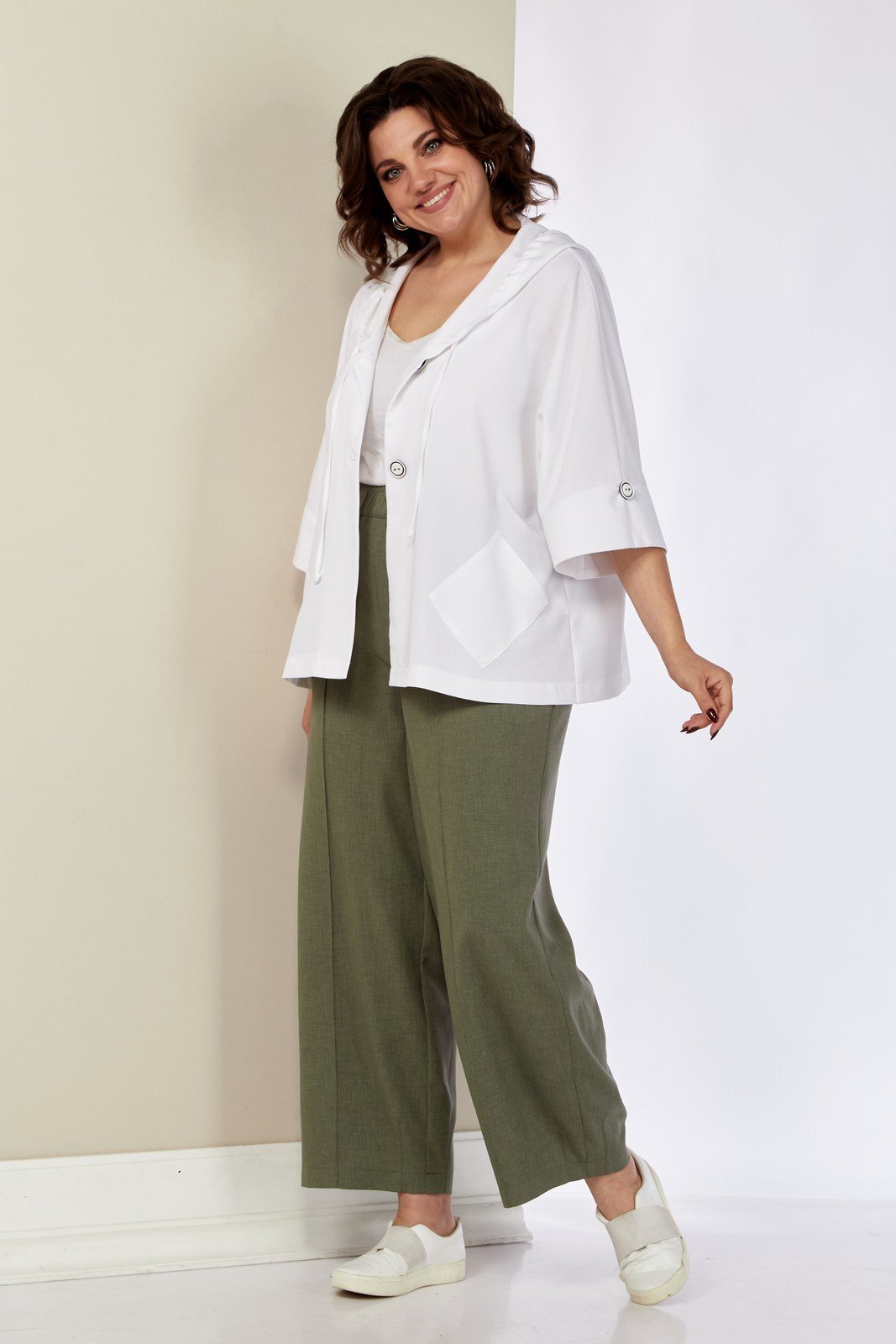 Костюм брючный 4057 белый + олива Shetti купить в интернет магазине | в наличии